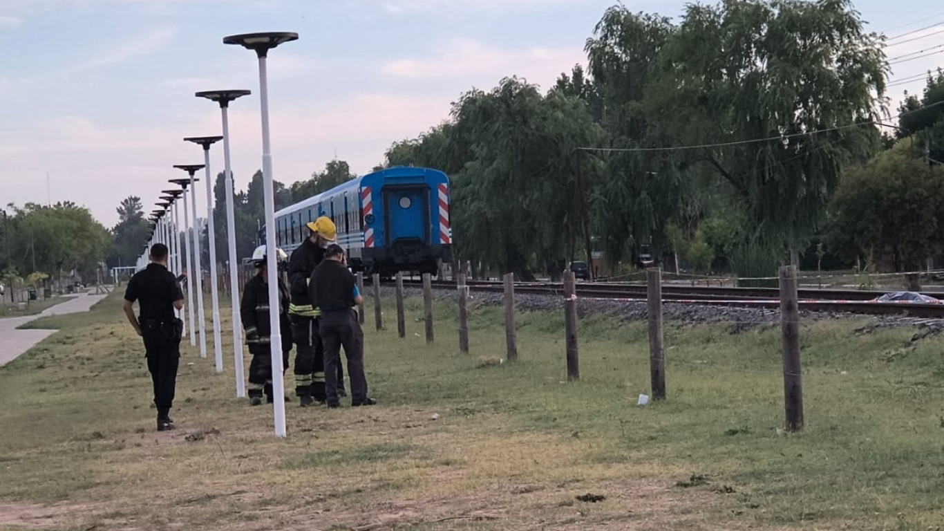 Trágico accidente ferroviario en Marcos Paz: un hombre murió tras ser ...
